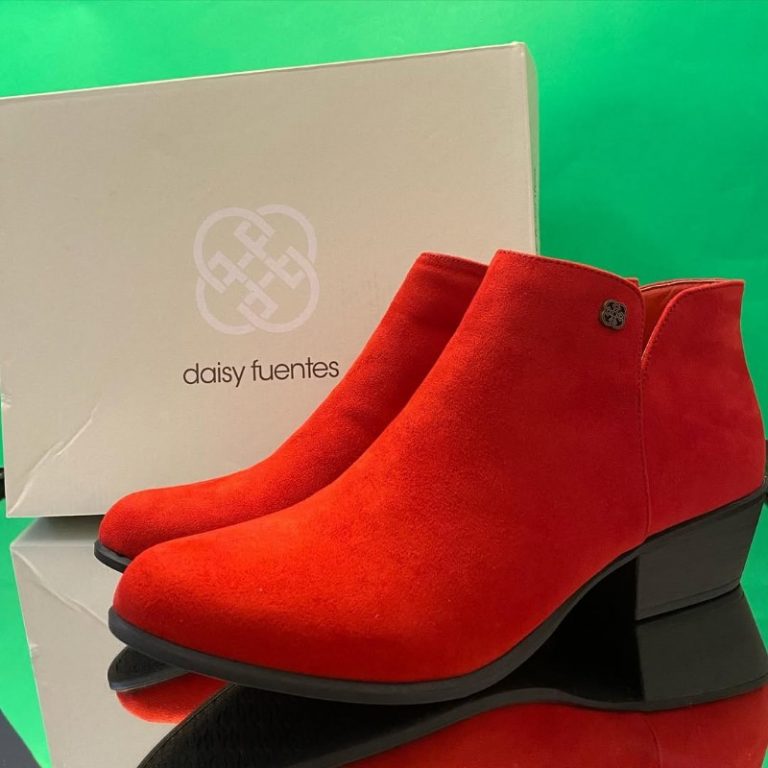 Daisy Fuentes Shoes Website: Stylish Women’s Footwear